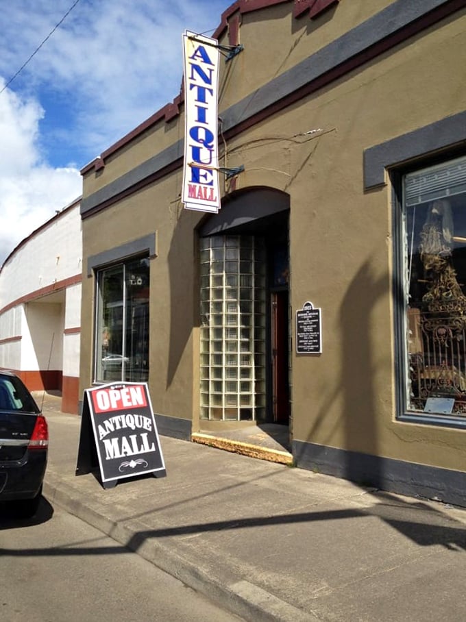 History lives behind this unassuming facade. Phog Bounders' simple exterior belies the maritime treasures and coastal finds within.