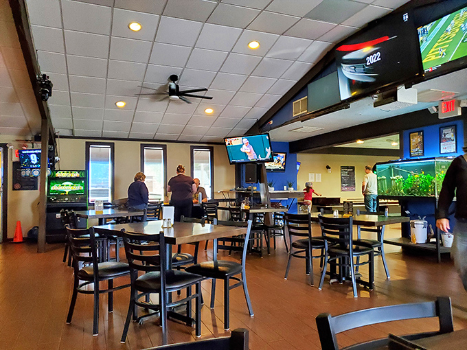 Game day gets even better when you're watching from this comfortable sports bar with seriously good food.