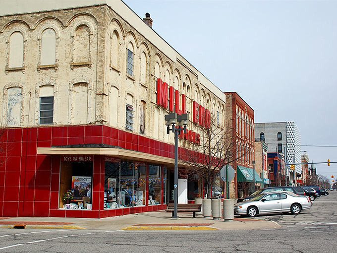 This elegant Bay City building has the dignified air of someone who's seen it all but still dresses for dinner.