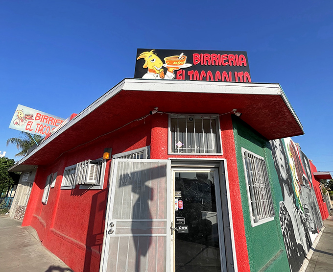 The bright orange truck with its cheerful seafood mascot promises Mexican and seafood delights worth crossing town for. Fresno's rolling flavor factory!