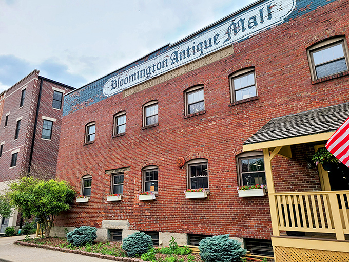 Where Hoosier history meets collegiate energy. Bloomington Antique Mall bridges generations one treasure at a time.