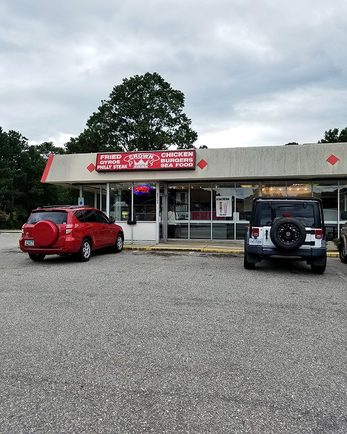 No fancy frills needed when your chicken has earned a loyal following of regulars with vehicles at the ready.