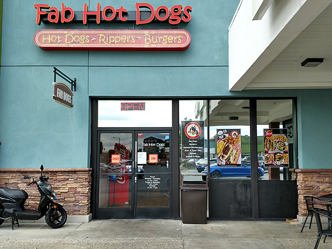 Behind these doors, hot dog traditions from across America come together in one deliciously "fab" California location.