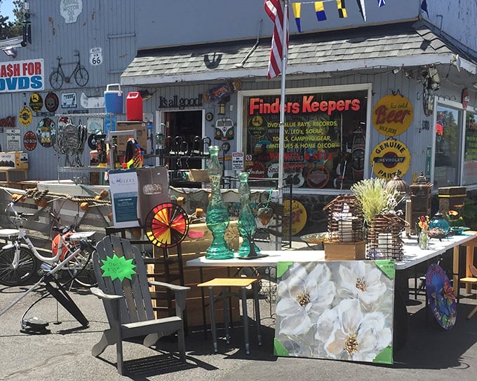 This Bend institution displays its personality right out front&mdash;a joyful jumble of treasures waiting to be discovered.