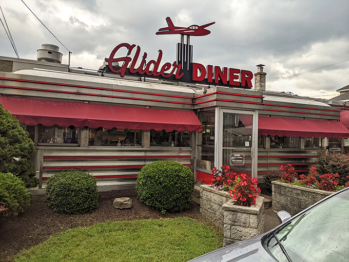 Those red awnings and silver siding are the breakfast equivalent of a superhero cape and costume.