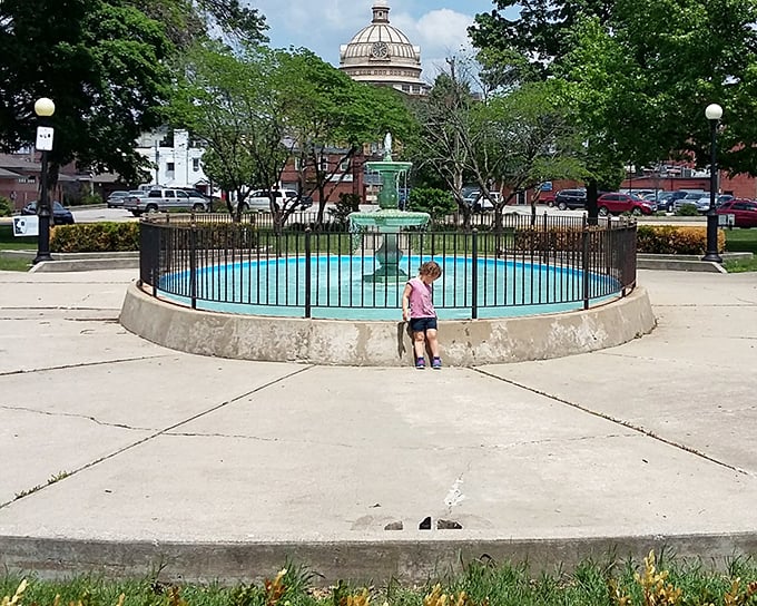 Lincoln's fountain creates a gathering place where the community connects, with benches perfectly positioned for people-watching.