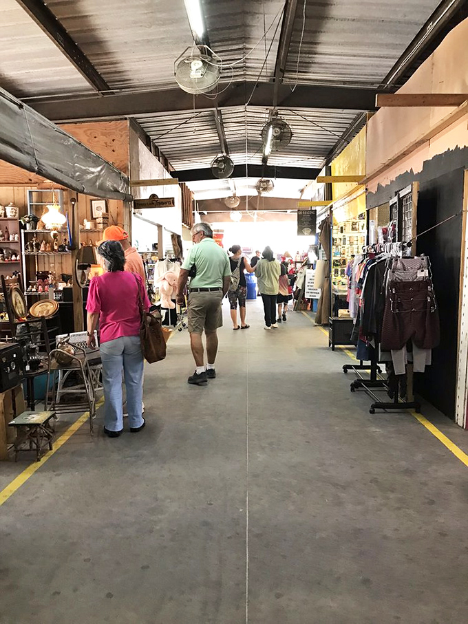 Serious collectors and casual browsers mingle under Renninger's spacious, rustic roof in search of hidden gems.