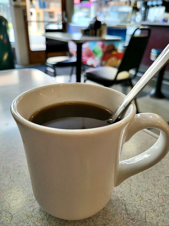 There's something poetic about diner coffee&mdash;honest, unpretentious, and always there when you need it. No foam art required.