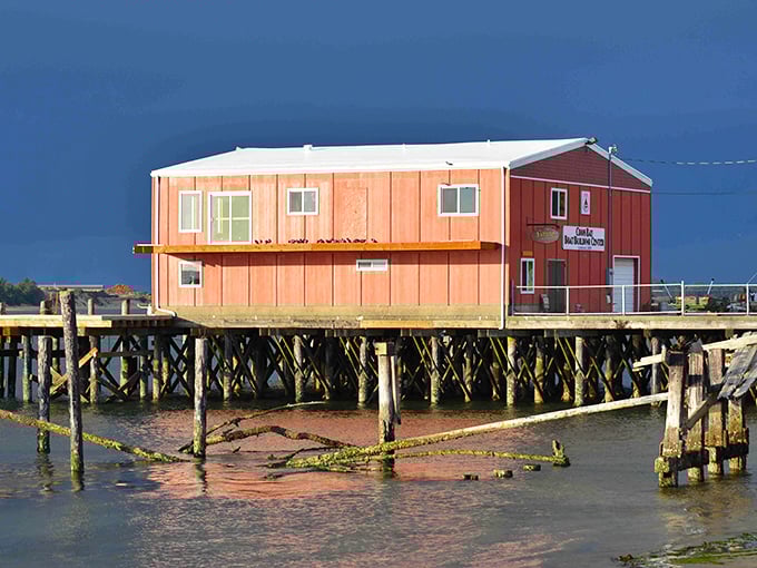 This Charleston harbor building stands as testament to Coos Bay's enduring connection to the sea. When architecture meets function with a splash of coastal color.