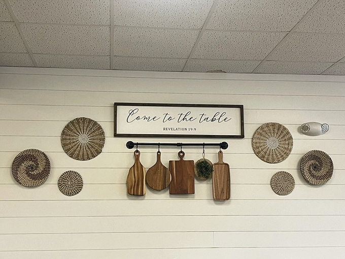 "Come to the Table"—both an invitation and a gentle command. Those wooden cutting boards aren't decorations; they're badges of honor from meals past.
