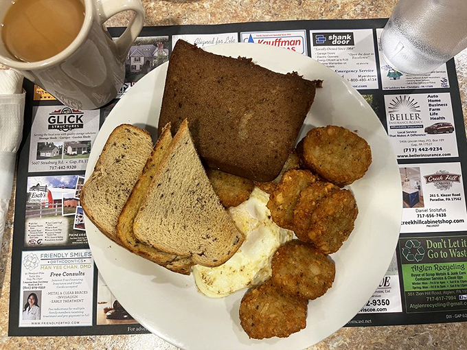 A breakfast plate that says, "Go ahead, take a nap afterward. You've earned it." The scrapple alone is worth crossing county lines for.