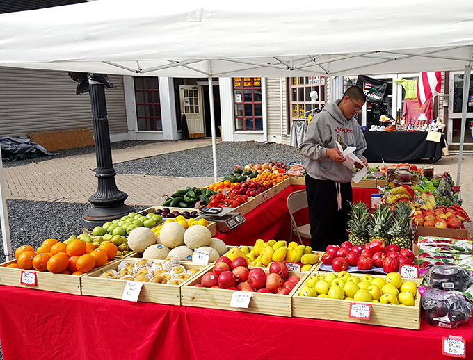 Farm-fresh produce that makes supermarket offerings look like pale imitations. Nature's candy arranged in a rainbow of nutritional possibilities.