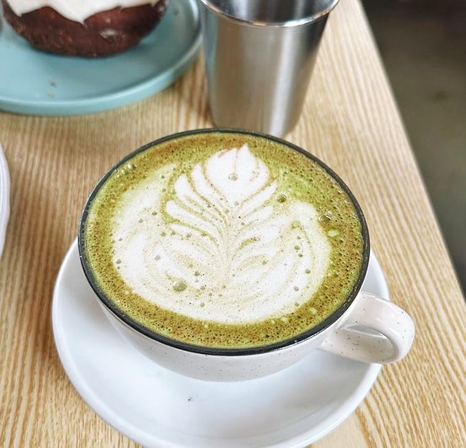 This isn't your abuela's horchata&mdash;it's gotten a matcha makeover. The leaf design isn't just Instagram bait; it's the barista saying "I care."