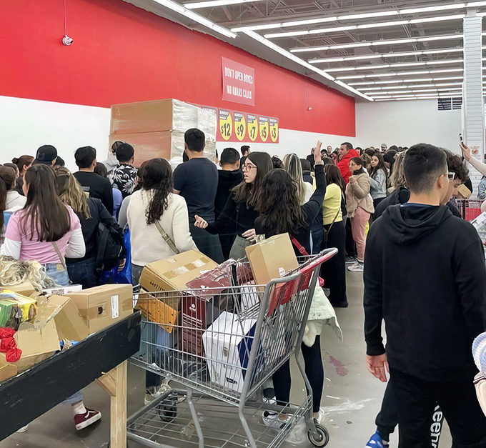 The crowd speaks volumes&mdash;when bargains this good materialize, Floridians mobilize with the urgency of hurricane preparation, but with considerably more joy.