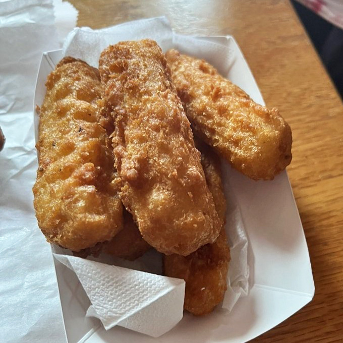 Mozzarella sticks so perfectly golden, they could star in their own coming-of-age movie about cheese.