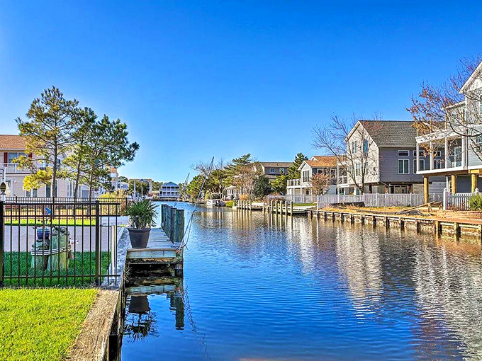 The canals of South Bethany offer a beautiful contradiction – they're both the main attraction and the perfect backdrop for a life less hurried.