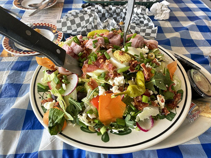 Not all Southern restaurants can pull off a fresh salad, but this colorful masterpiece proves Front Porch isn't just about the fried stuff. Balance in all things!