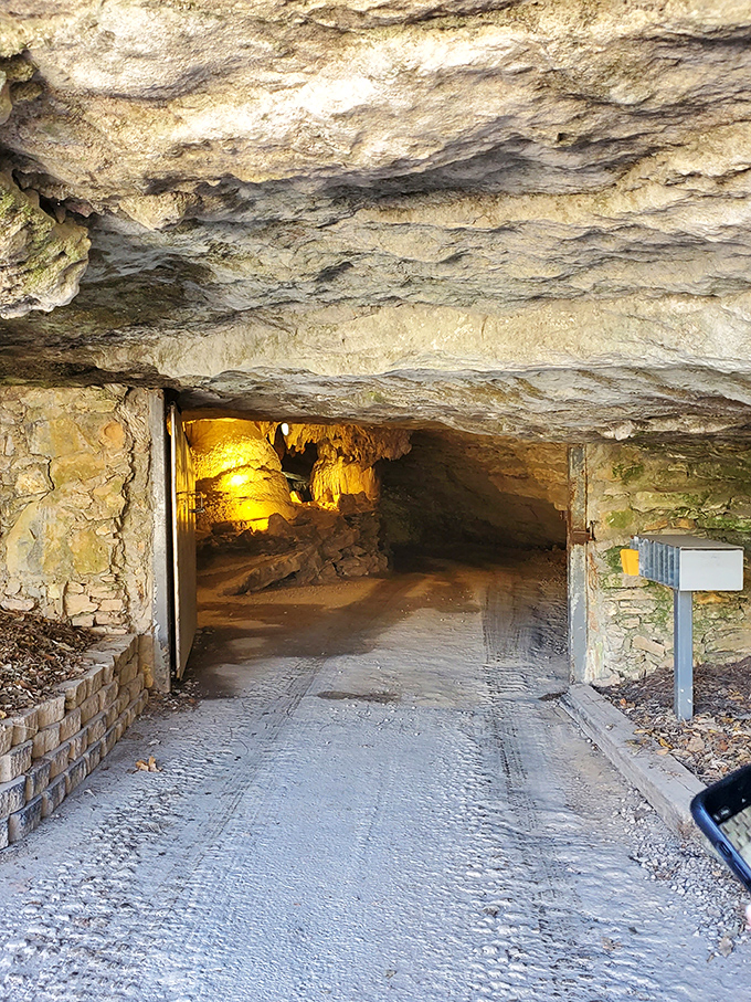 "Knock knock." "Who's there?" "The Earth's crust." The impressive entrance to Fantastic Caverns promises adventure just beyond those illuminated stone walls. 