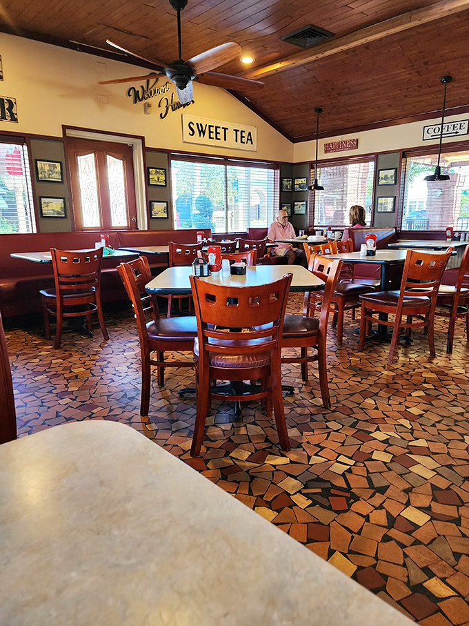 The dining room hums with conversation and silverware clinks&mdash;a symphony of satisfaction conducted under wooden beams.