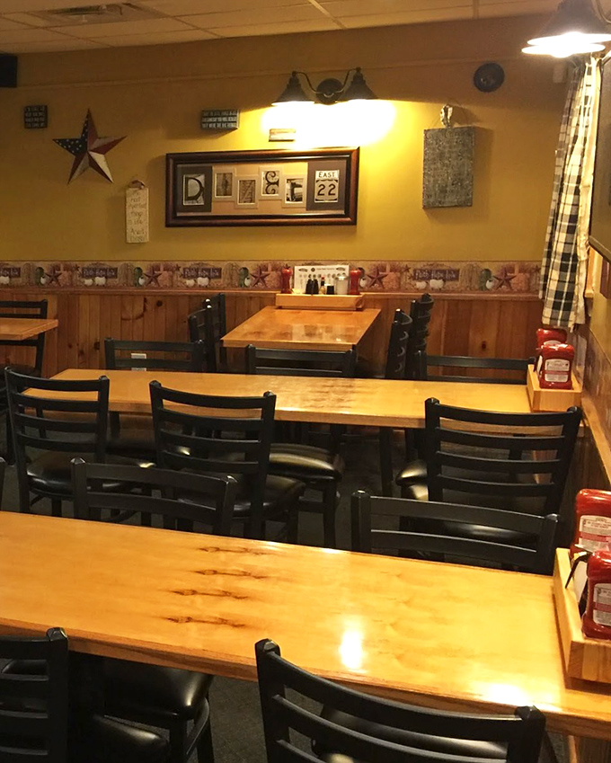 Wooden tables that have hosted thousands of conversations, confessions, and coffee refills. This isn't just dining&mdash;it's a community living room with better food.