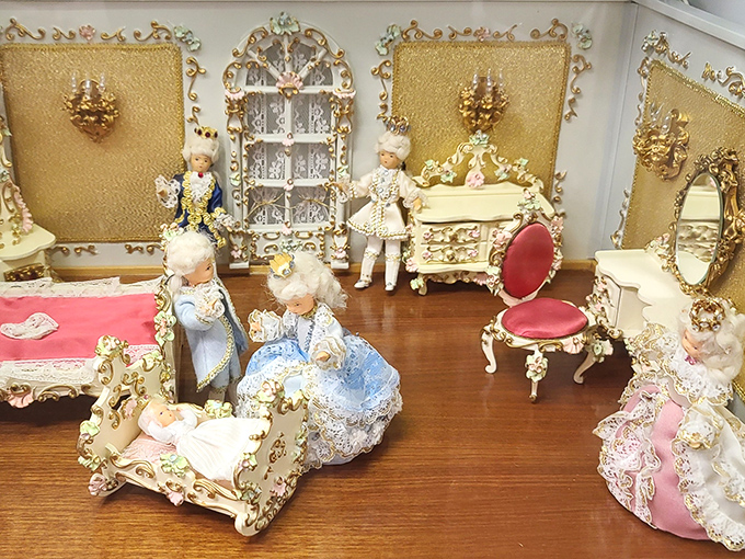 Miniature royalty lives here! This elaborate dollhouse furniture collection would make Marie Antoinette herself jealous of these tiny aristocrats' living quarters.