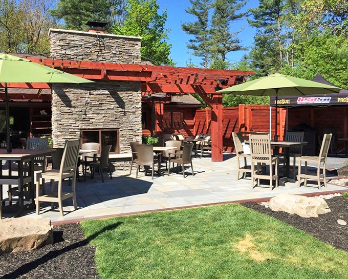 Outdoor dining that captures the Pocono spirit. Stone, wood, and fresh mountain air&mdash;the perfect appetizer before any meal.