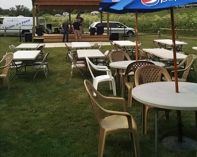 Even the outdoor seating area says, "Stay awhile, friend." The perfect spot for summer BBQ feasts under Ohio skies. 