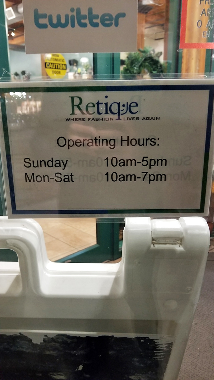 Generous hours mean more time to hunt for treasures &ndash; because finding that perfect vintage jacket waits for no one.