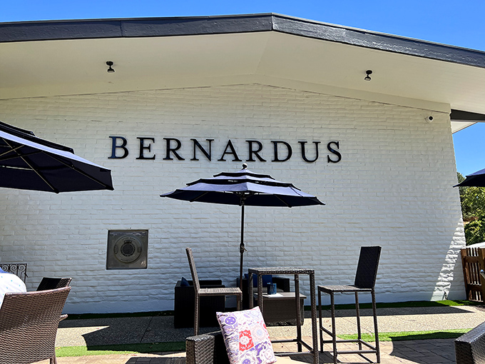Crisp white walls and blue skies. Bernardus offers the perfect blank canvas for creating wine-soaked memories.
