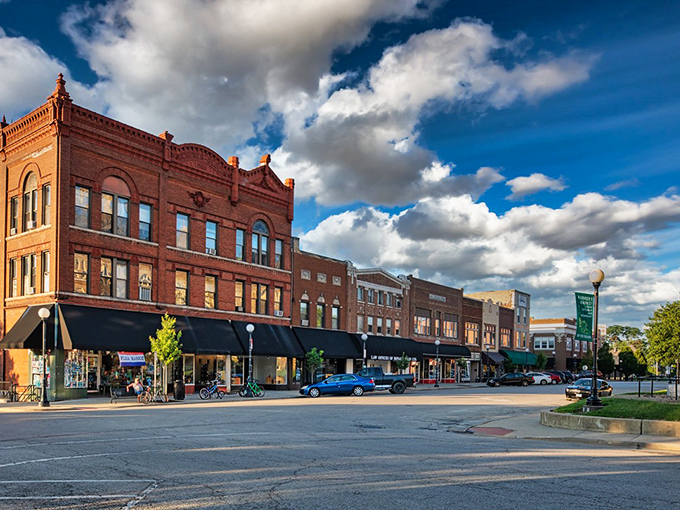 Charleston's brick-lined downtown showcases a variety of architectural styles, each building telling stories from a time when craftsmanship mattered.
