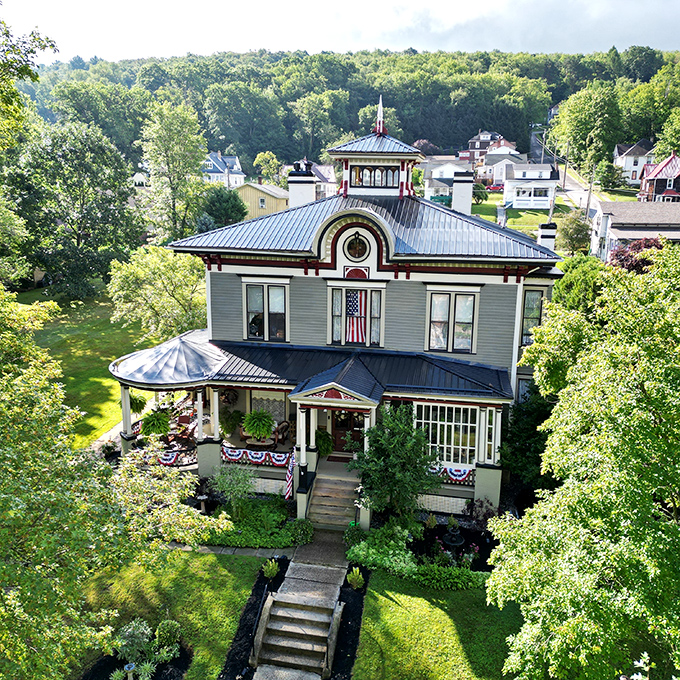 Ridgway's post office stands as a testament to when government buildings were designed to make citizens feel part of something grand.