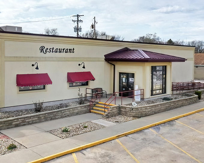 Watseka Table's unassuming exterior hides breakfast treasures within &ndash; like a delicious secret waiting to be discovered.