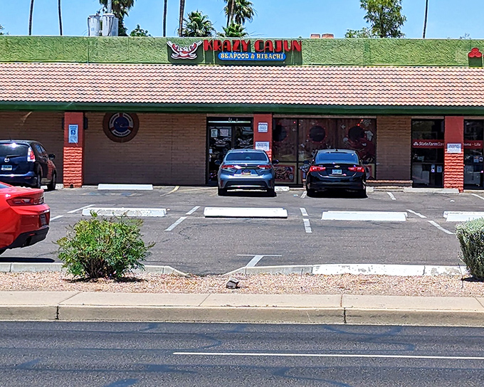 Sun-drenched and ready for business, Krazy Cajun brings the spirit of New Orleans to Phoenix. Prepare for seafood with Southern soul!