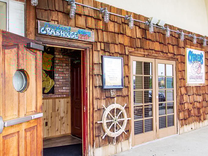 That ship's wheel isn't just decoration &ndash; it steers hungry patrons toward crab leg paradise at O'Brien's.