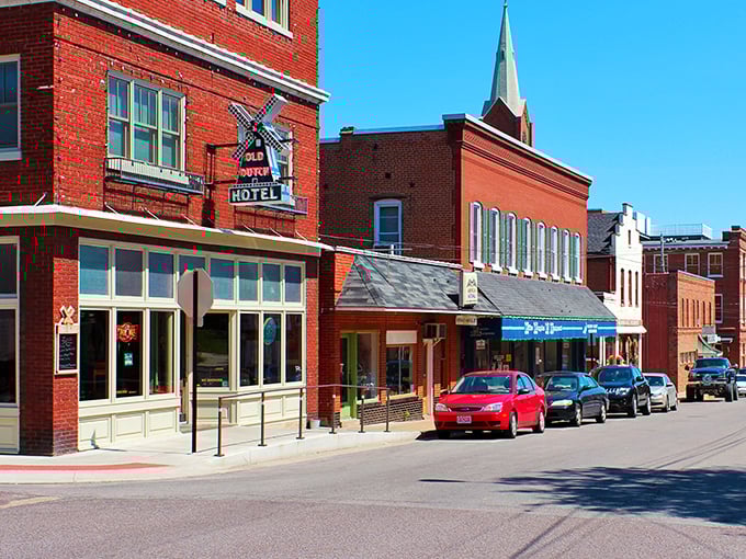 Tree-lined streets and historic buildings create the perfect backdrop for exploring Missouri's wine country heart and soul. 