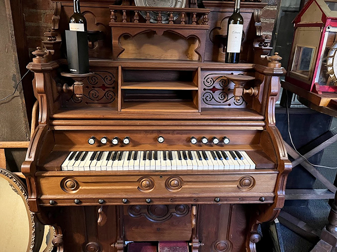 Not just decoration&mdash;this antique organ reminds diners they're eating in a place where history resonates through more than just the architecture.