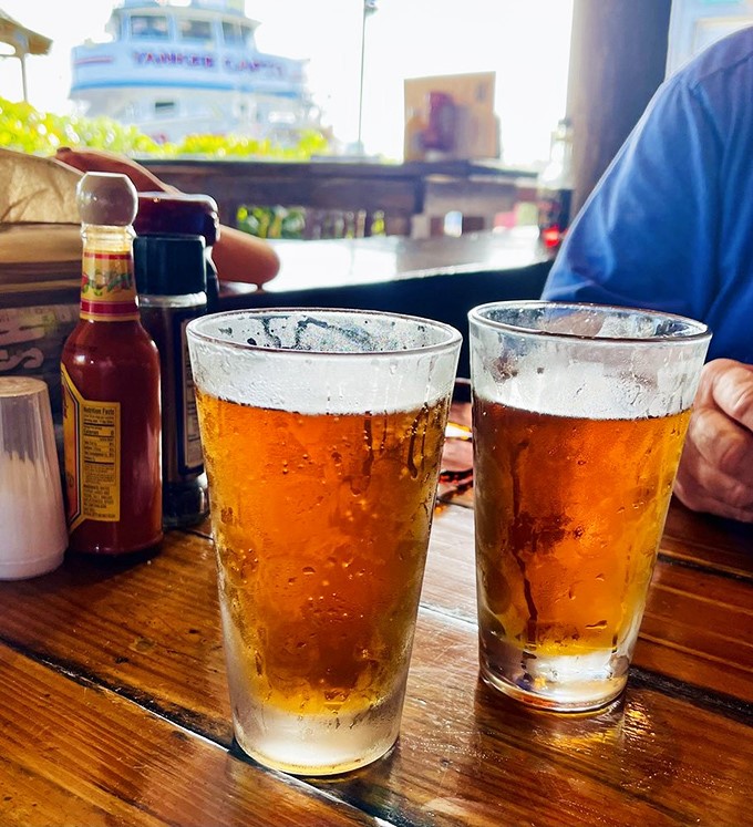 Cold beer in frosted glasses with boats bobbing just beyond&mdash;this is what people in offices are daydreaming about right now.
