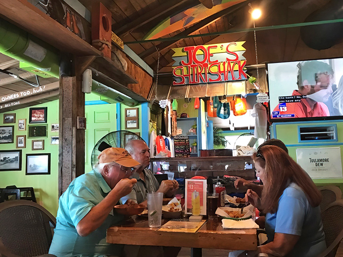 The genuine smiles say it all: this is where locals come when they want comfort food.