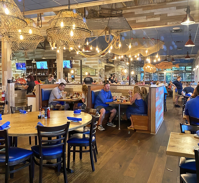 Where strangers become friends over shared love of crustaceans. Notice how nobody's looking at their phones? That's seafood magic.