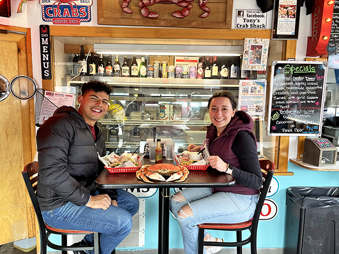 The joy on these diners' faces isn't just happiness&mdash;it's the universal expression of "I can't believe seafood can actually taste this good."