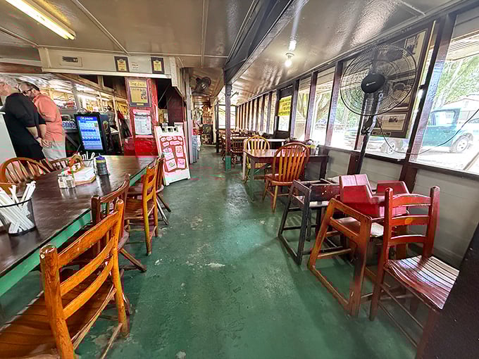 The dining area speaks volumes: "We put our energy into the food, not the furniture." And that's exactly as it should be.