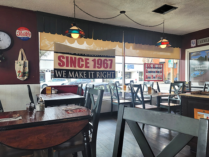 The dining room hasn't changed since bell-bottoms were in fashion the first time around. That "We Make It Right" sign isn't just decoration&mdash;it's a promise.