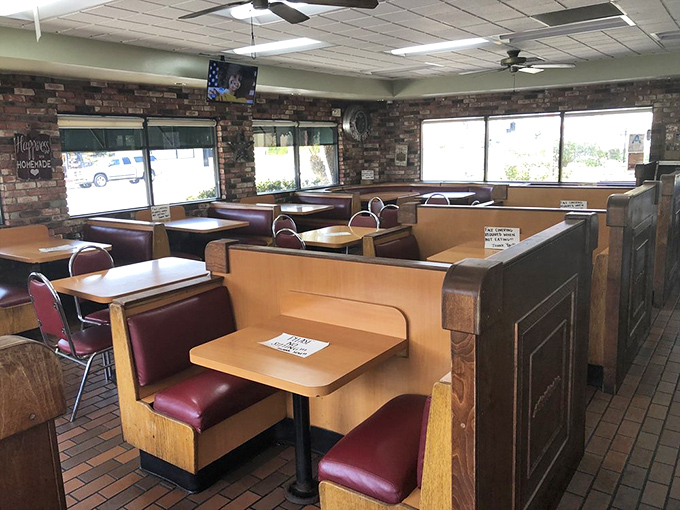 These booths have witnessed countless first dates, family celebrations, and solo diners finding comfort in both the food and familiar surroundings.