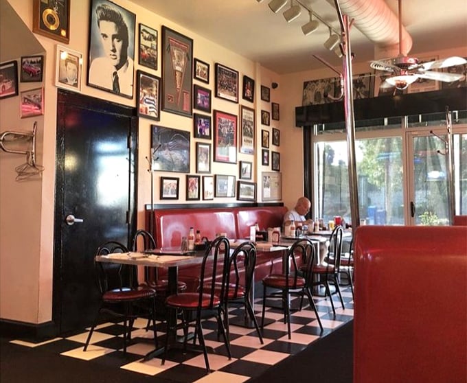 A dining room where Jane Austen would feel right at home. Those wooden floors have witnessed countless celebrations of the perfectly steeped cup.