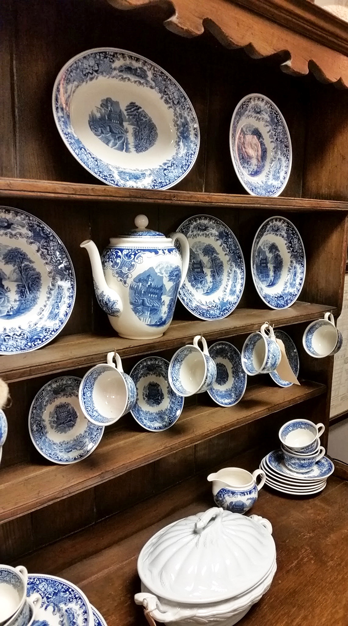 Blue and white china that would make your grandmother swoon. These dishes have probably served more Sunday dinners than most restaurants.