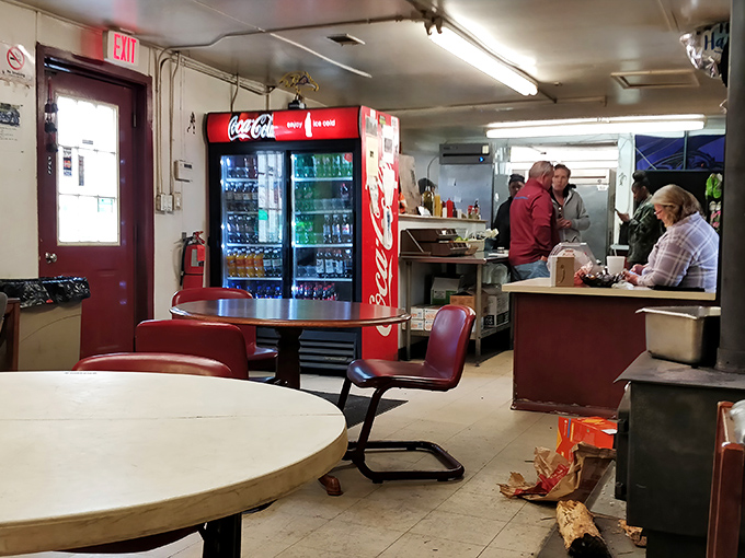 No-frills dining at its finest – where plastic chairs and simple tables set the stage for the real star: barbecue that makes you forget your surroundings entirely.