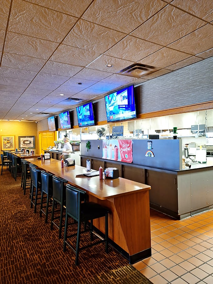 Counter seating where you can watch the kitchen magic happen. Like dinner and a show, except the show is your dinner being made.