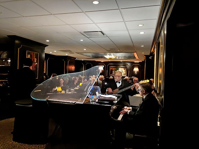 Live piano and bass—because great steak deserves a soundtrack. Sinatra would approve of both the music and the meat.