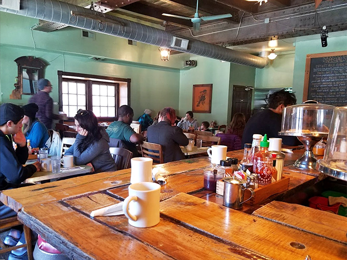Weekend mornings at Honey's: controlled chaos, caffeinated conversations, and the collective joy of people about to eat really well.