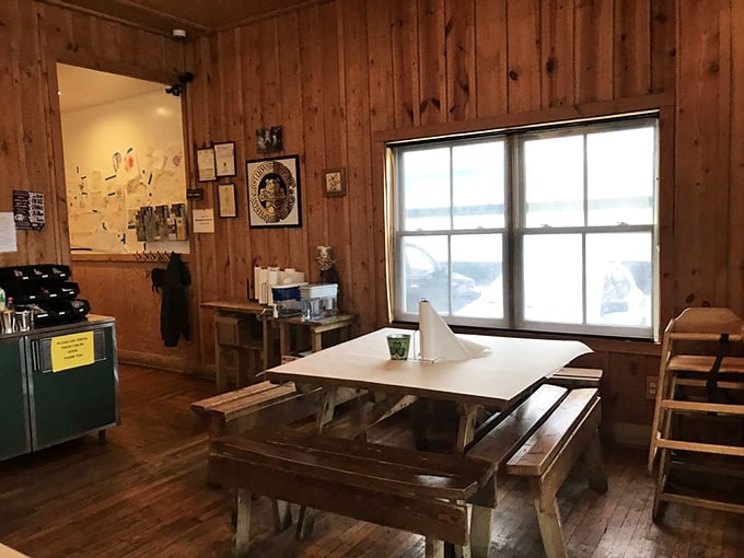 A quiet moment in the dining room before the barbecue storm hits. Like the calm before the delicious chaos.